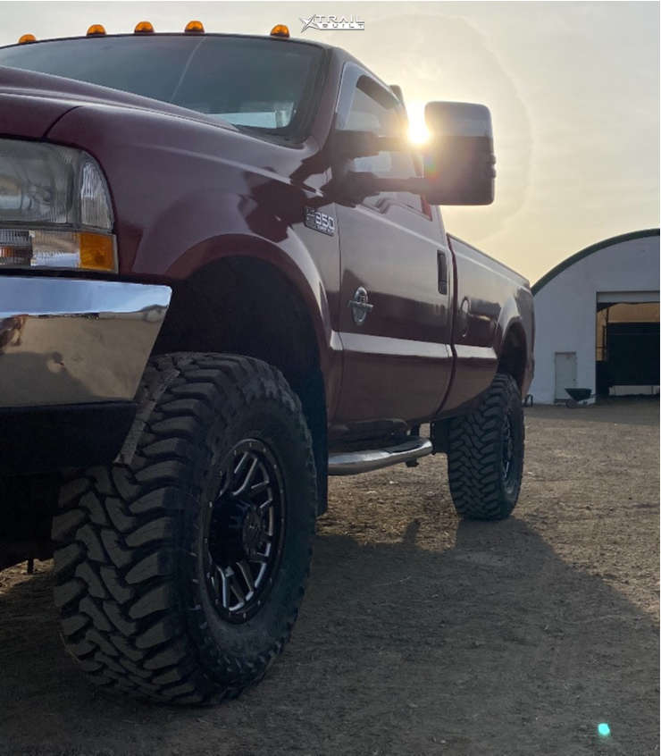 2002 Ford F-350 Super Duty Wheel Offset Slightly Aggressive Leveling ...