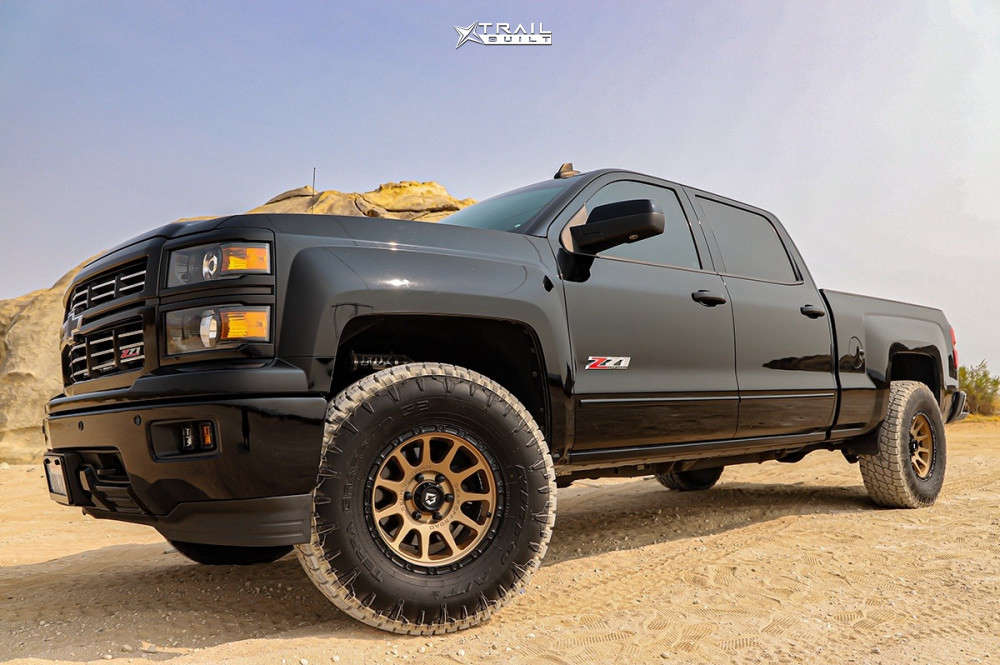 2015 Chevrolet Silverado 1500 Wheel Offset Aggressive > 1" Outside ...