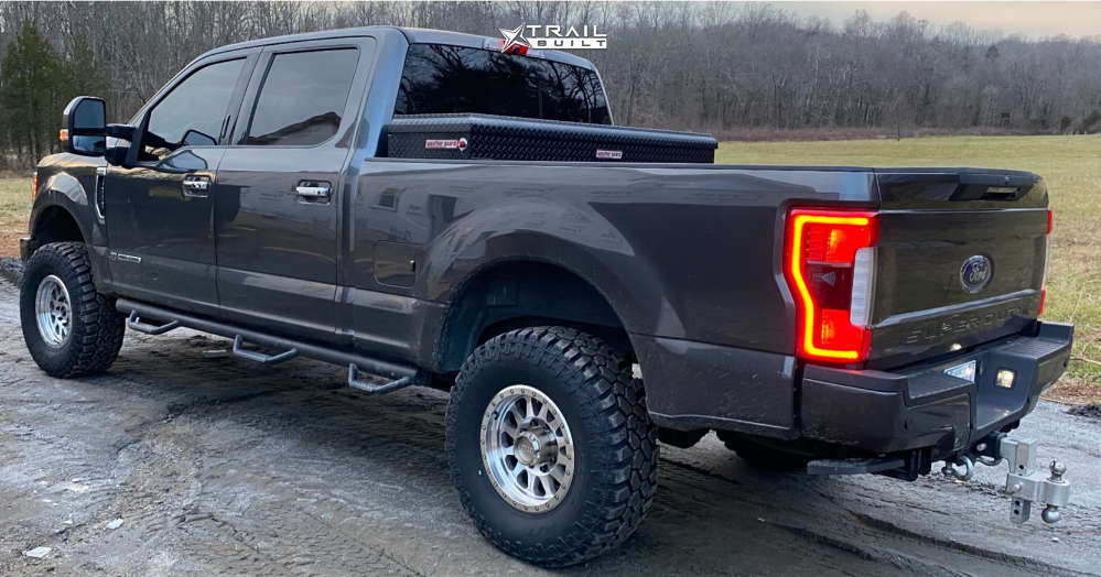 2017 Ford F-250 Super Duty Wheel Offset Slightly Aggressive Leveling ...