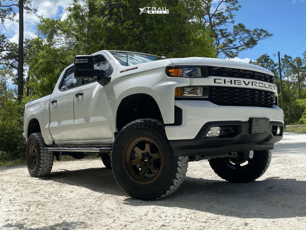 2019 Chevrolet Silverado 1500 Wheel Offset Aggressive > 1" Outside ...