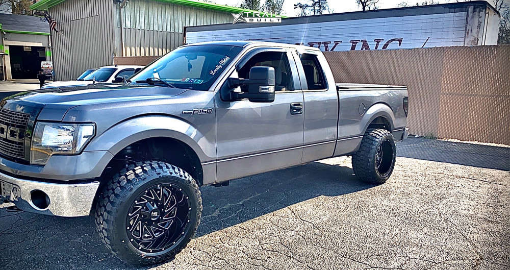 2012 Ford F-150 Wheel Offset Super Aggressive 3"-5" Leveling Kit | 1613759 | TrailBuilt Off-Road