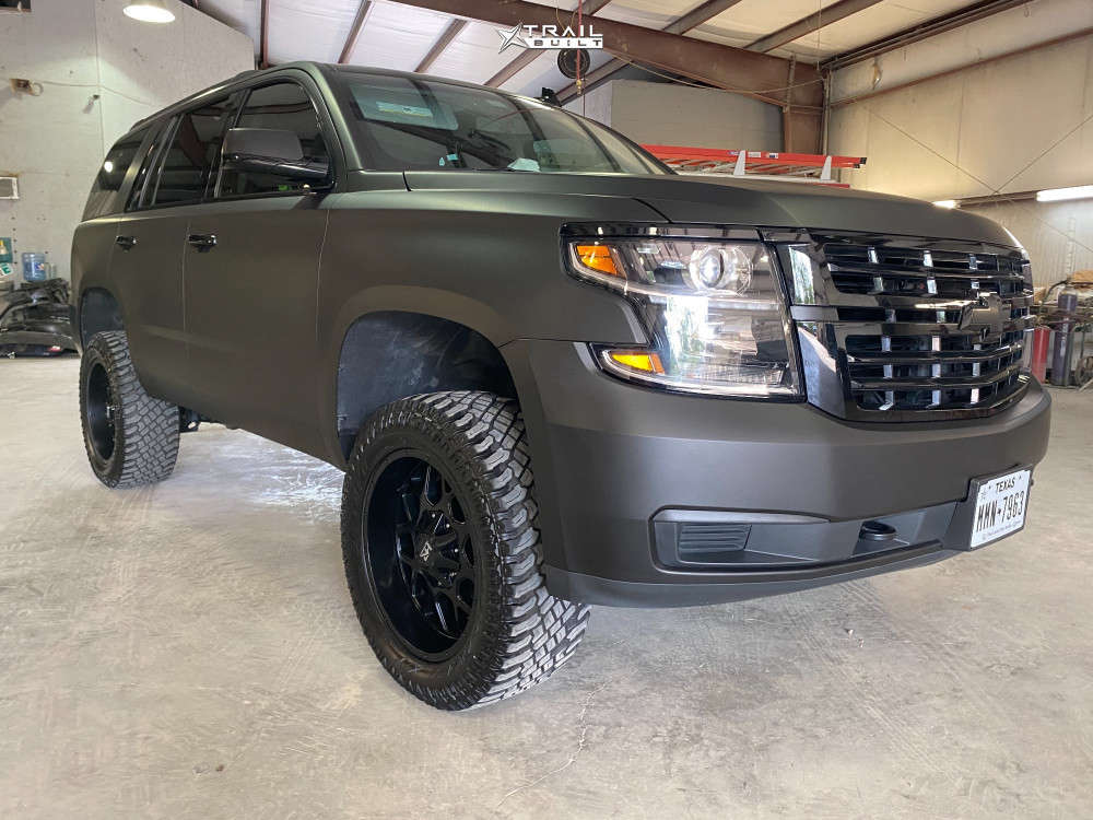 2019 Chevrolet Tahoe Wheel Offset Aggressive > 1" Outside Fender ...