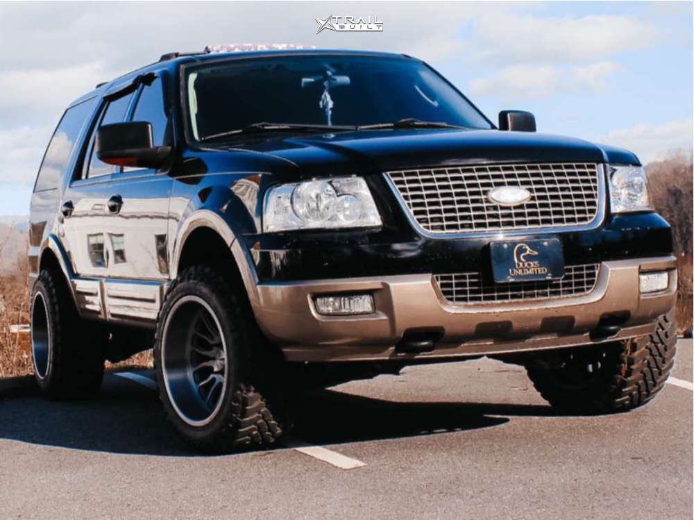 2004 Ford Expedition Wheel Offset Slightly Aggressive Leveling Kit ...