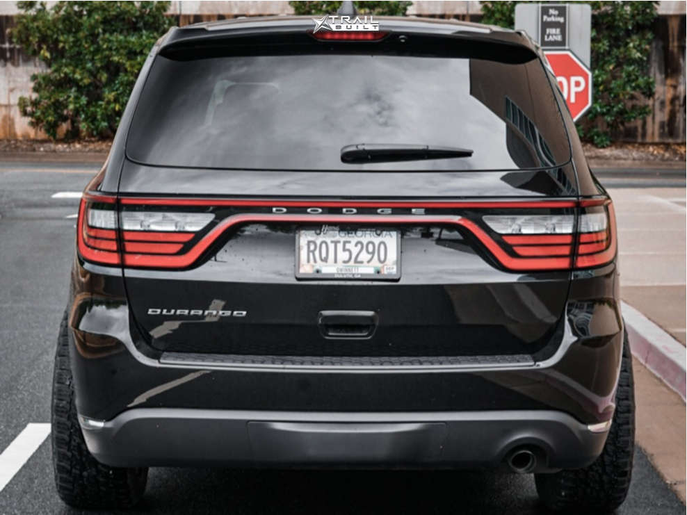 2020 Dodge Durango Wheel Offset Aggressive > 1" Outside Fender Stock ...