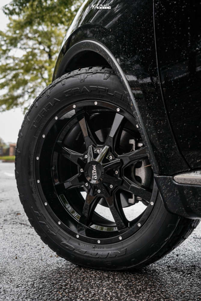 2020 Dodge Durango Wheel Offset Aggressive > 1" Outside Fender Stock ...
