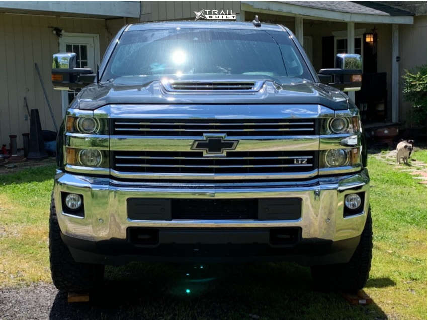 2017 Chevrolet Silverado 2500 HD Wheel Offset Aggressive > 1" Outside ...