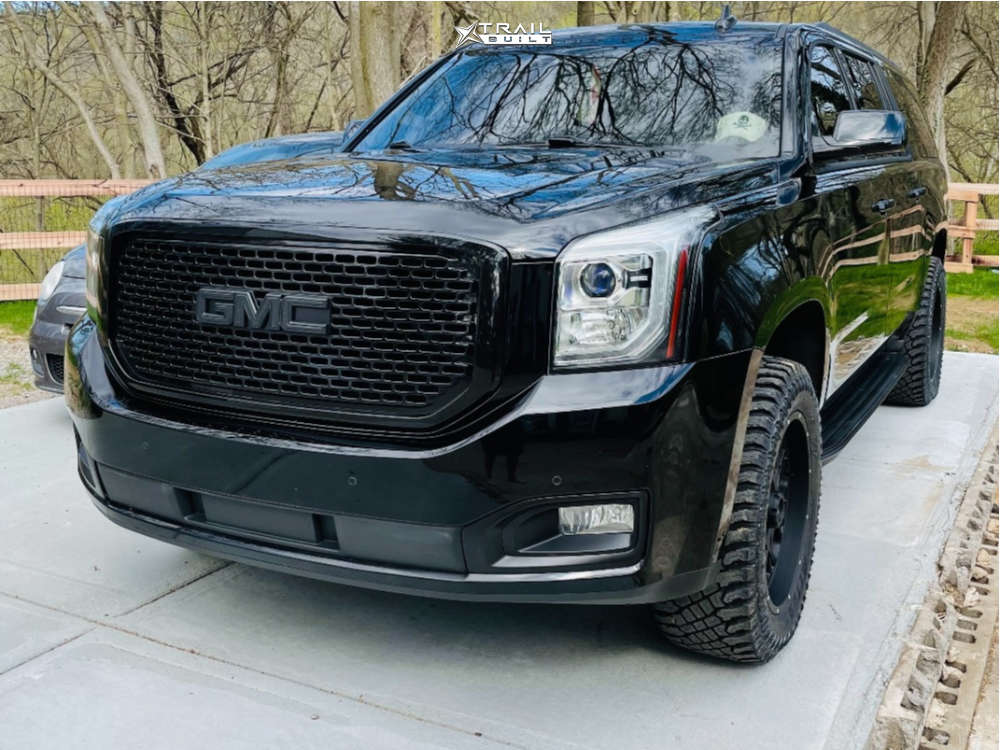 2018 GMC Yukon XL Wheel Offset Aggressive > 1" Outside Fender Leveling ...