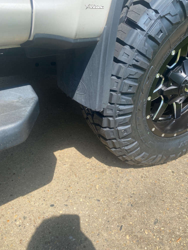 2017 Ford F-250 Super Duty Wheel Offset Aggressive > 1" Outside Fender ...