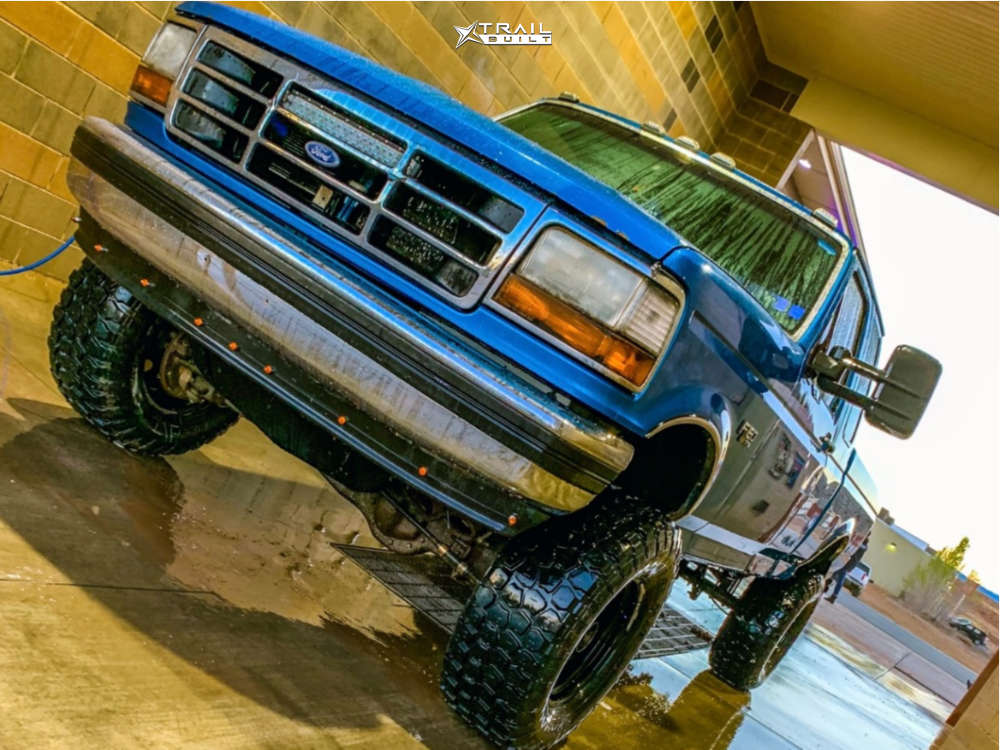 1995 Ford F-150 Wheel Offset Aggressive > 1" Outside Fender Suspension ...