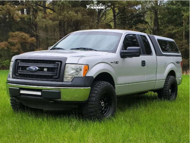 2014 Ford F-150 Wheel Offset Aggressive > 1" Outside Fender Stock ...