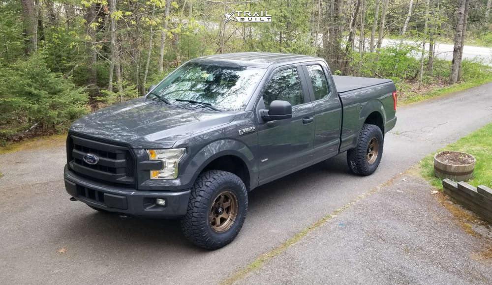 2016 Ford F-150 Wheel Offset Aggressive > 1" Outside Fender Leveling ...