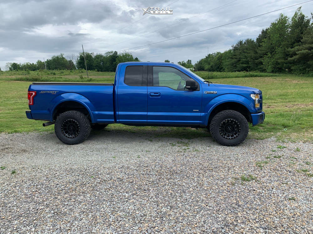 2015 Ford F-150 Wheel Offset Aggressive > 1" Outside Fender Leveling ...