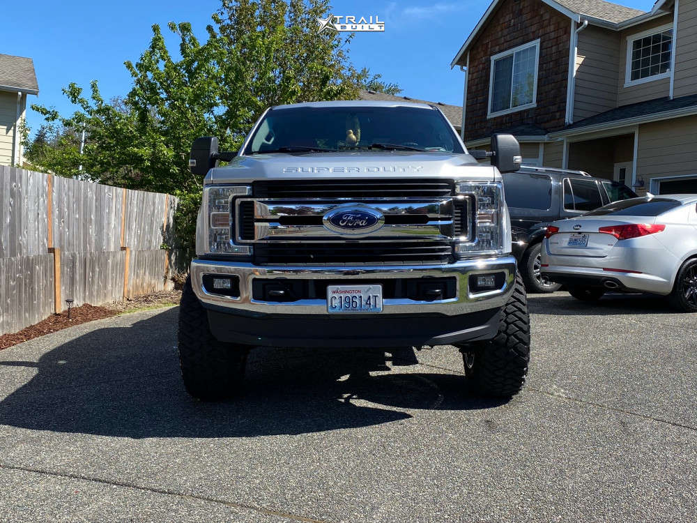 2017 Ford F-350 Super Duty Wheel Offset Aggressive > 1" Outside Fender ...