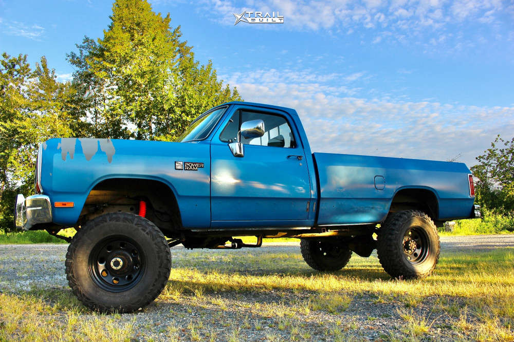 1990 Dodge W250 Wheel Offset Slightly Aggressive Suspension Lift 4 ...