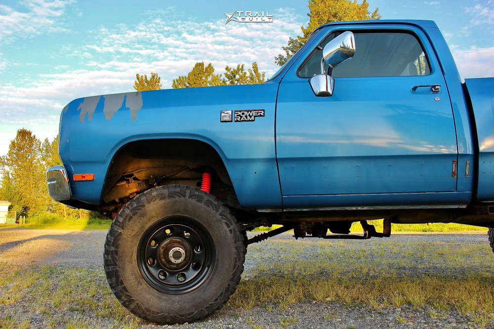 1990 Dodge W250 Wheel Offset Slightly Aggressive Suspension Lift 4 ...