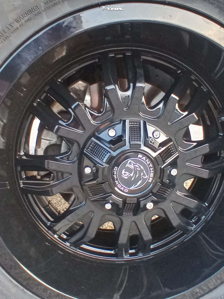 2014 Ram 1500 Wheel Offset Aggressive > 1" Outside Fender Air ...