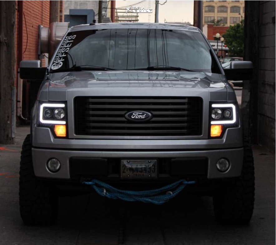 2012 Ford F-150 Wheel Offset Aggressive > 1" Outside Fender Leveling ...