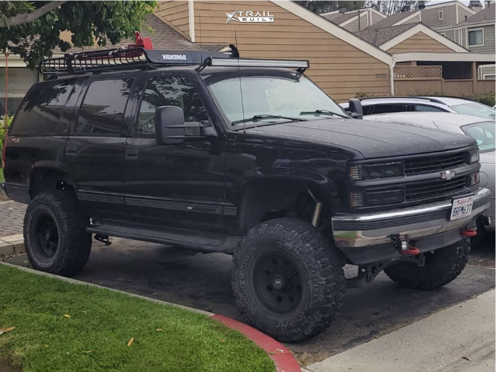 1998 Chevrolet Tahoe Wheel Offset Aggressive > 1" Outside Fender ...