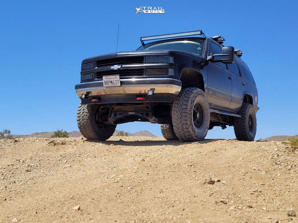 1998 Chevrolet Tahoe Wheel Offset Aggressive > 1" Outside Fender ...
