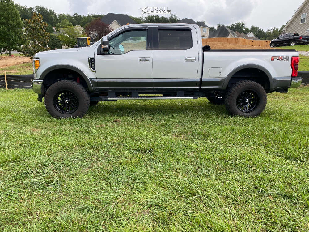 2017 Ford F-250 Super Duty Wheel Offset Aggressive > 1" Outside Fender ...