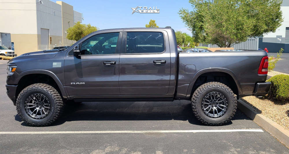 2020 Ram 1500 Wheel Offset Aggressive > 1" Outside Fender Suspension ...