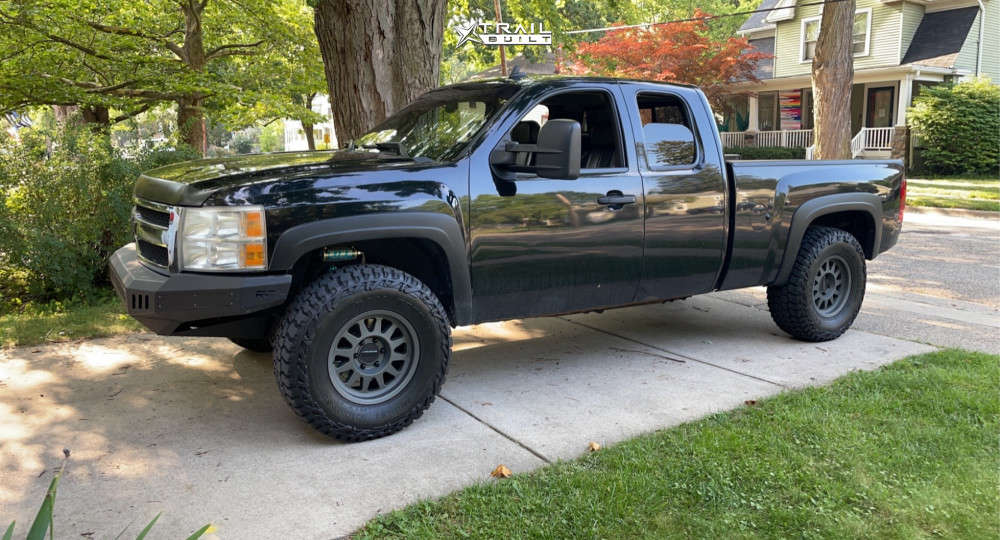 2007 Chevrolet Silverado 1500 Wheel Offset Slightly Aggressive Leveling ...