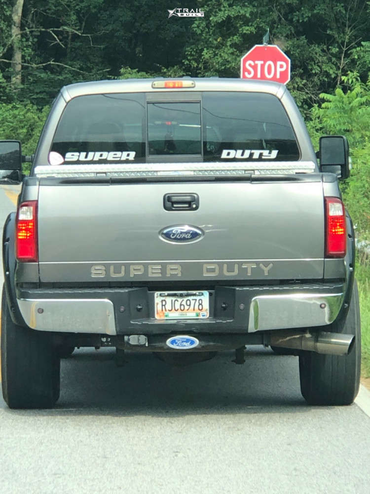 2008 Ford F-250 Super Duty Wheel Offset Aggressive > 1" Outside Fender ...