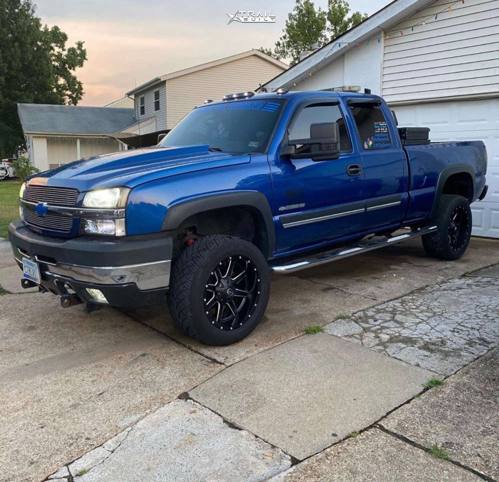 2003 Chevrolet Silverado 2500 HD Wheel Offset Aggressive > 1" Outside ...