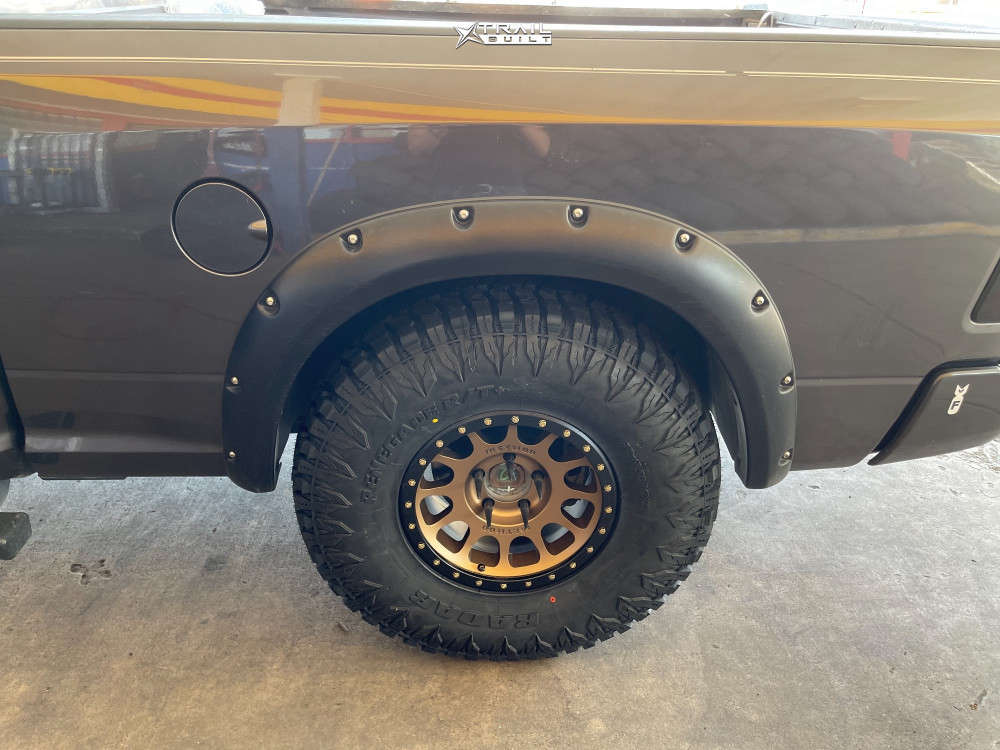 2017 Ram 1500 Wheel Offset Aggressive > 1" Outside Fender Leveling Kit ...