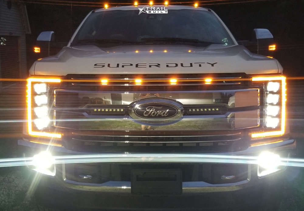 2017 Ford F-250 Super Duty Wheel Offset Aggressive > 1" Outside Fender ...