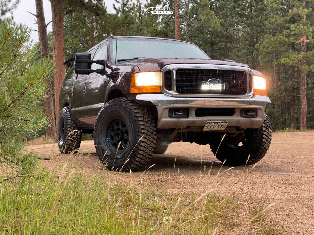 2000 Ford Excursion Wheel Offset Aggressive > 1" Outside Fender ...