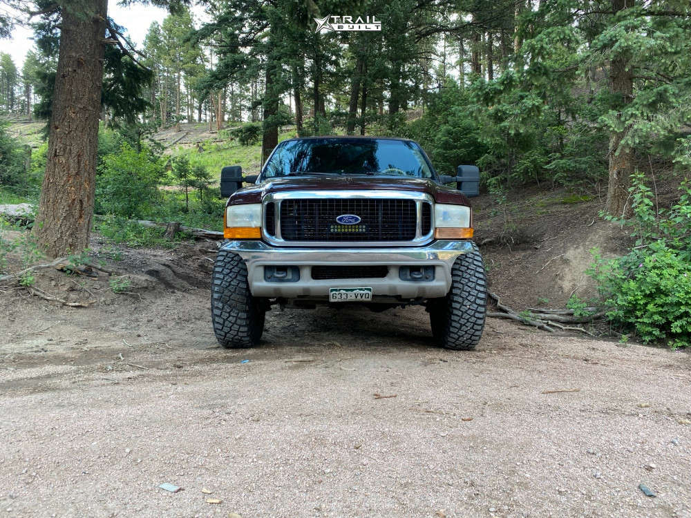 2000 Ford Excursion Wheel Offset Aggressive > 1" Outside Fender ...