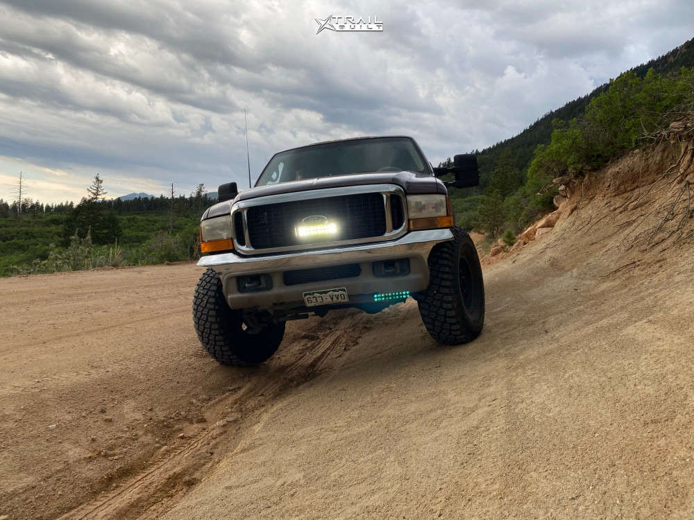 2000 Ford Excursion Wheel Offset Aggressive > 1" Outside Fender ...