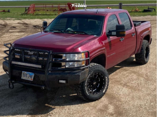 2007 Chevrolet Silverado 1500 Wheel Offset Aggressive > 1" Outside ...