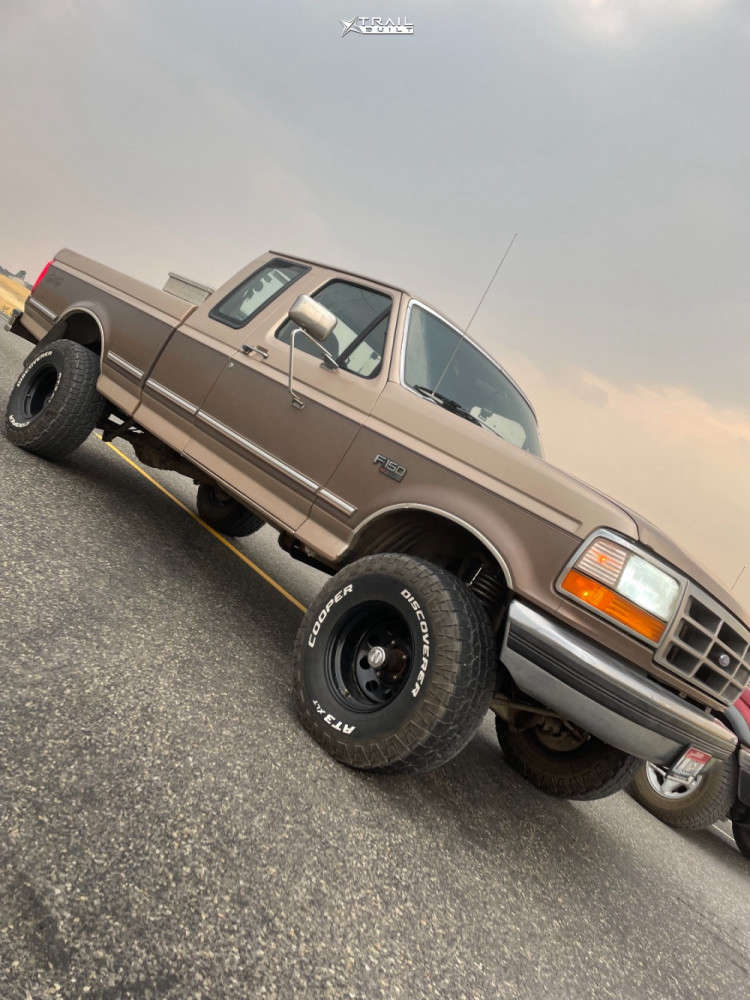 1993 Ford F-150 Wheel Offset Aggressive > 1" Outside Fender Air ...