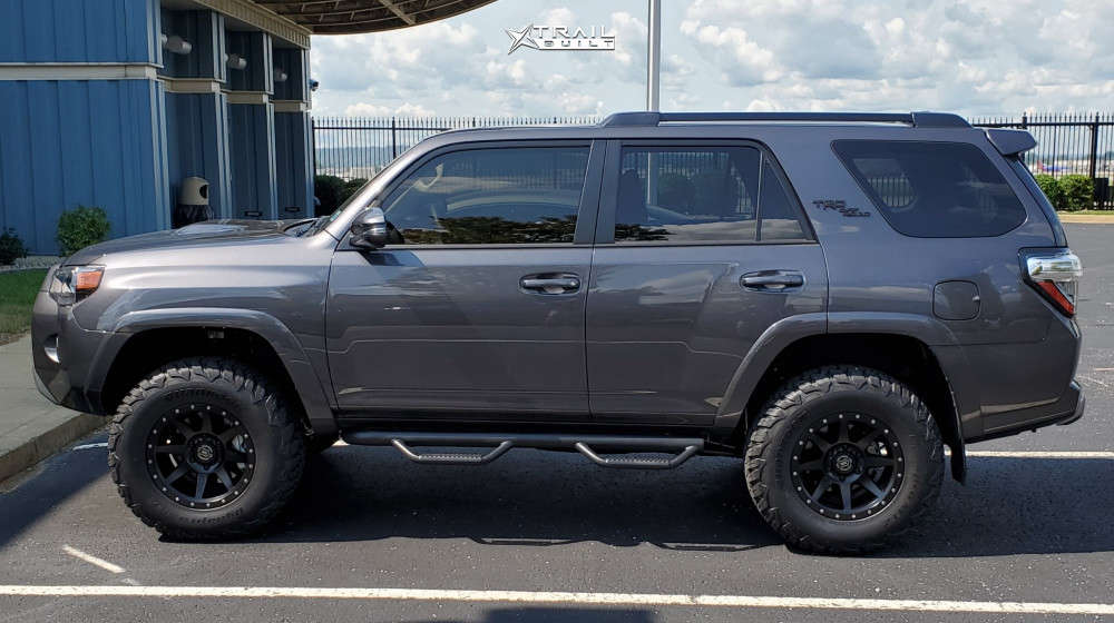 2021 Toyota 4Runner Wheel Offset Slightly Aggressive Leveling Kit ...