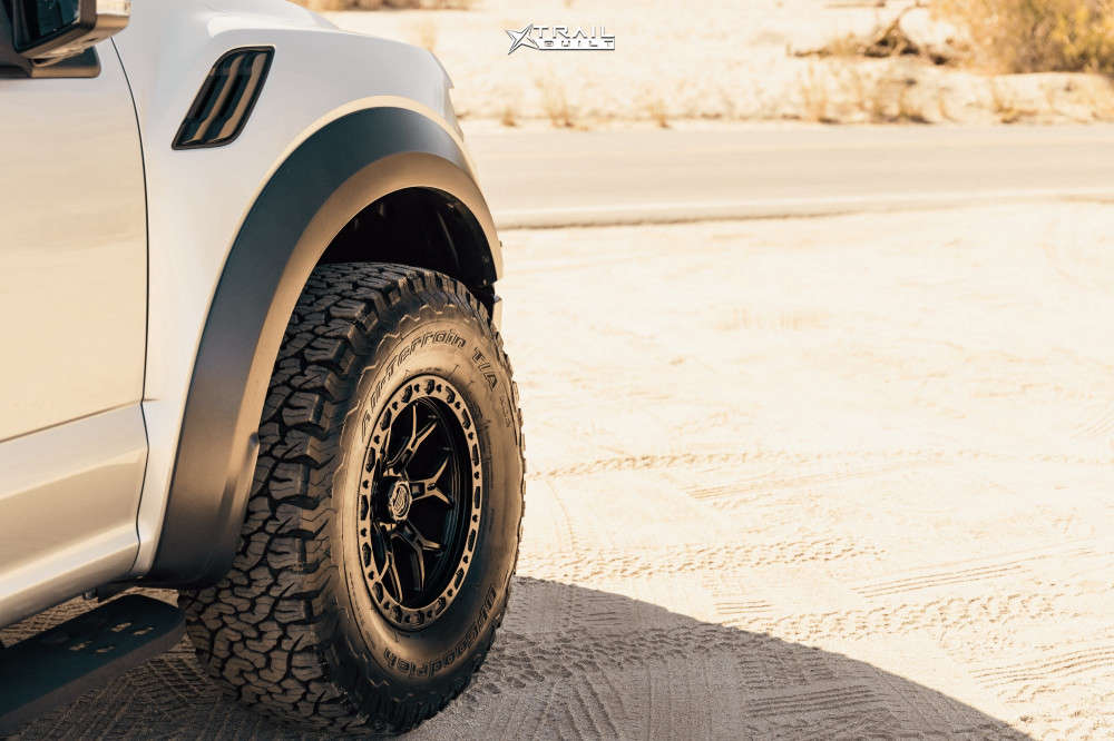 2018 Ford Raptor Wheel Offset Aggressive > 1" Outside Fender Stock ...