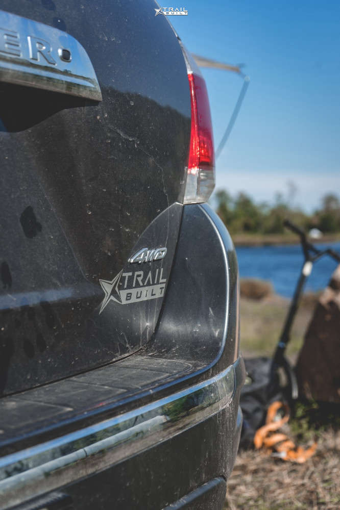 2012 Toyota Highlander Wheel Offset Slightly Aggressive Leveling Kit ...