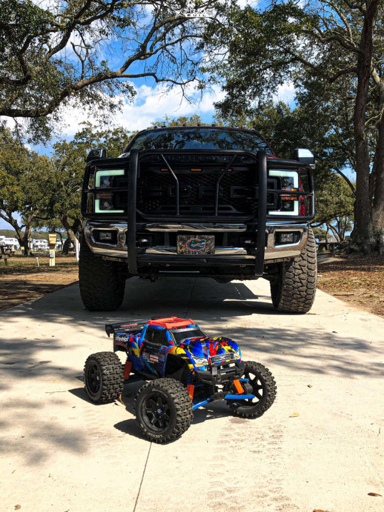2017 Ford F-350 Super Duty Wheel Offset Aggressive > 1" Outside Fender ...