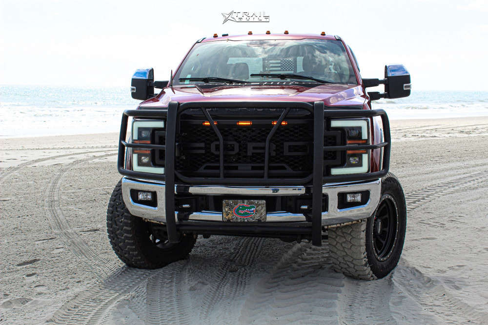 2017 Ford F-350 Super Duty Wheel Offset Aggressive > 1" Outside Fender ...