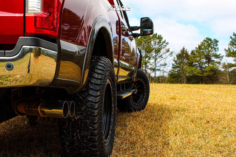 2017 Ford F-350 Super Duty Wheel Offset Aggressive > 1" Outside Fender ...