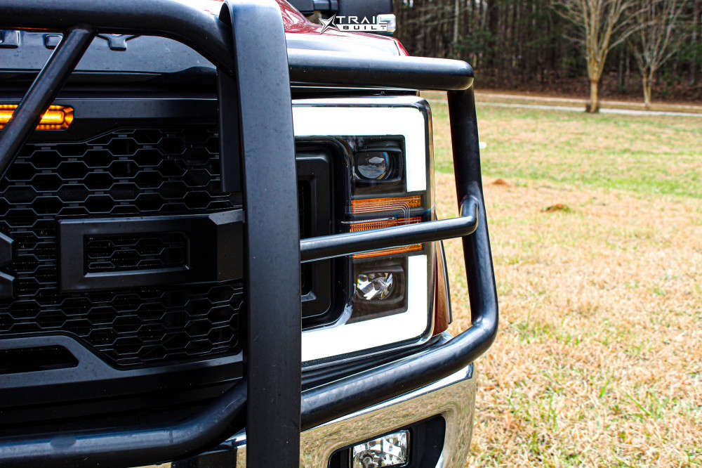 2017 Ford F-350 Super Duty Wheel Offset Aggressive > 1" Outside Fender ...
