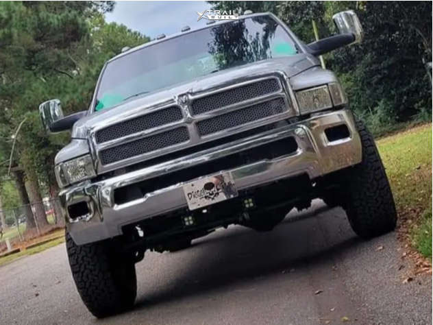 2001 Dodge Ram 1500 Wheel Offset Aggressive > 1" Outside Fender Stock ...