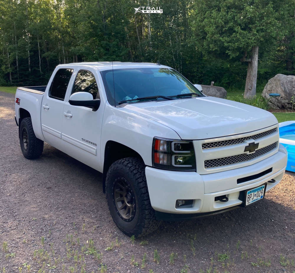 2011 Chevrolet Silverado 1500 Wheel Offset Slightly Aggressive Leveling ...