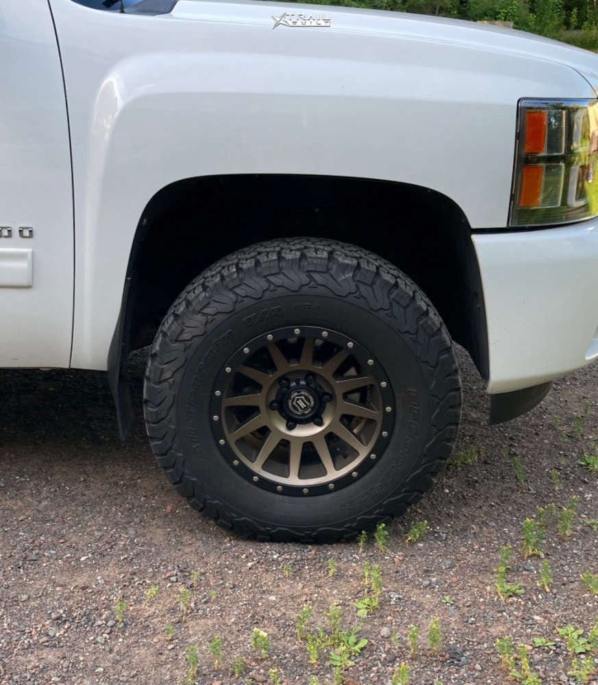 2011 Chevrolet Silverado 1500 Wheel Offset Slightly Aggressive Leveling ...