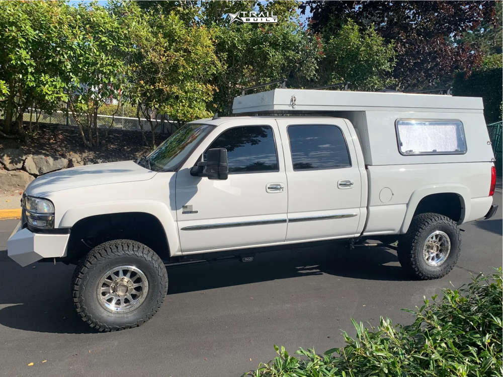 2007 GMC Sierra 2500 HD Classic Wheel Offset Aggressive > 1" Outside ...