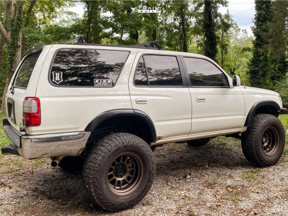 1997 Toyota 4Runner Wheel Offset Aggressive > 1" Outside Fender ...