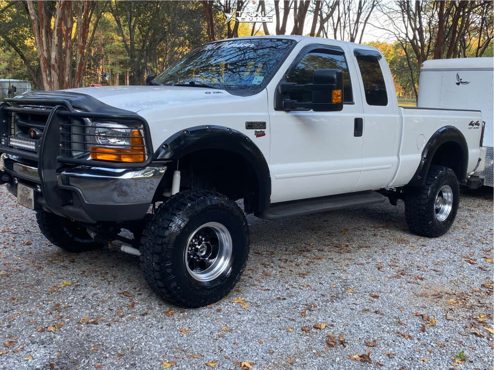 1999 Ford F-250 Super Duty Wheel Offset Aggressive > 1" Outside Fender ...