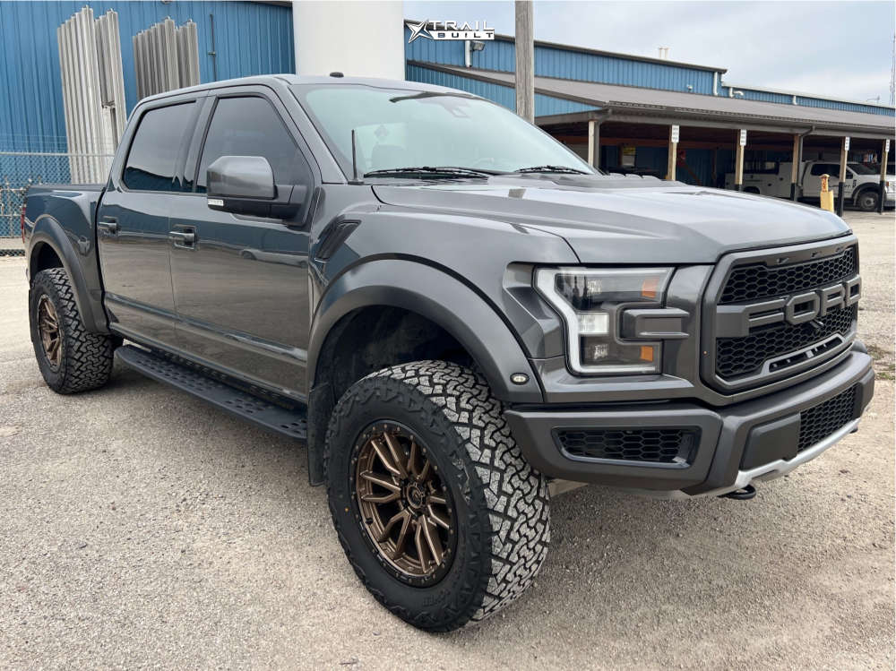 2018 Ford F-150 Wheel Offset Aggressive > 1" Outside Fender Leveling ...