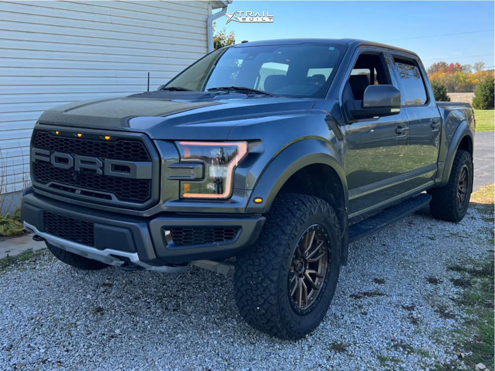 2018 Ford F-150 Wheel Offset Aggressive > 1" Outside Fender Leveling ...